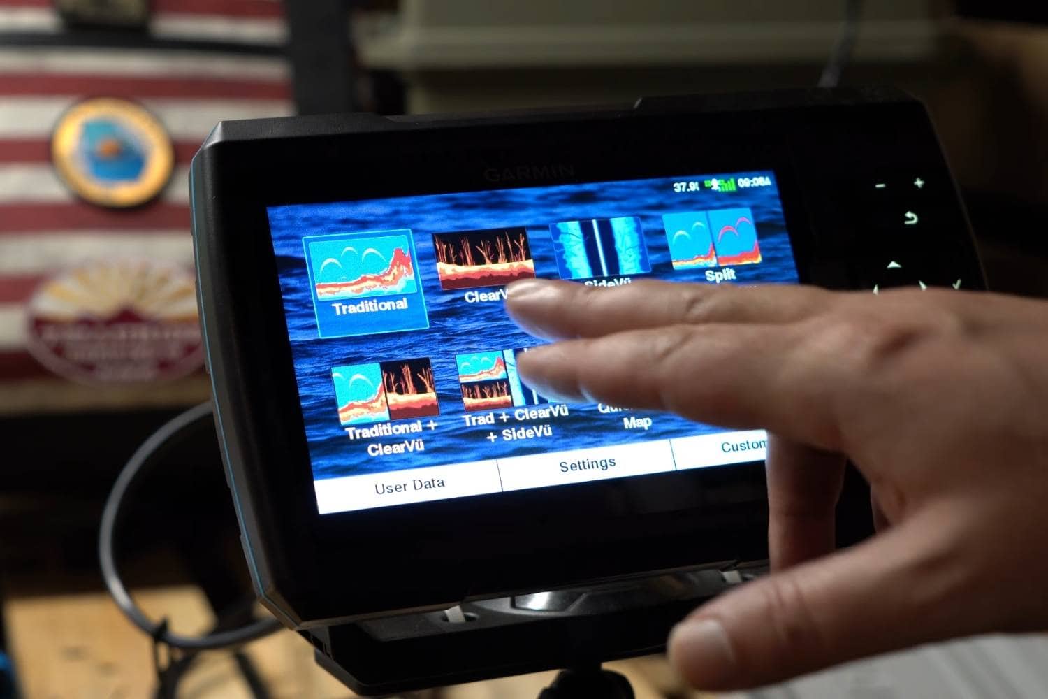 How to Read a Fish Finder - Understand Sonar and Find Fish